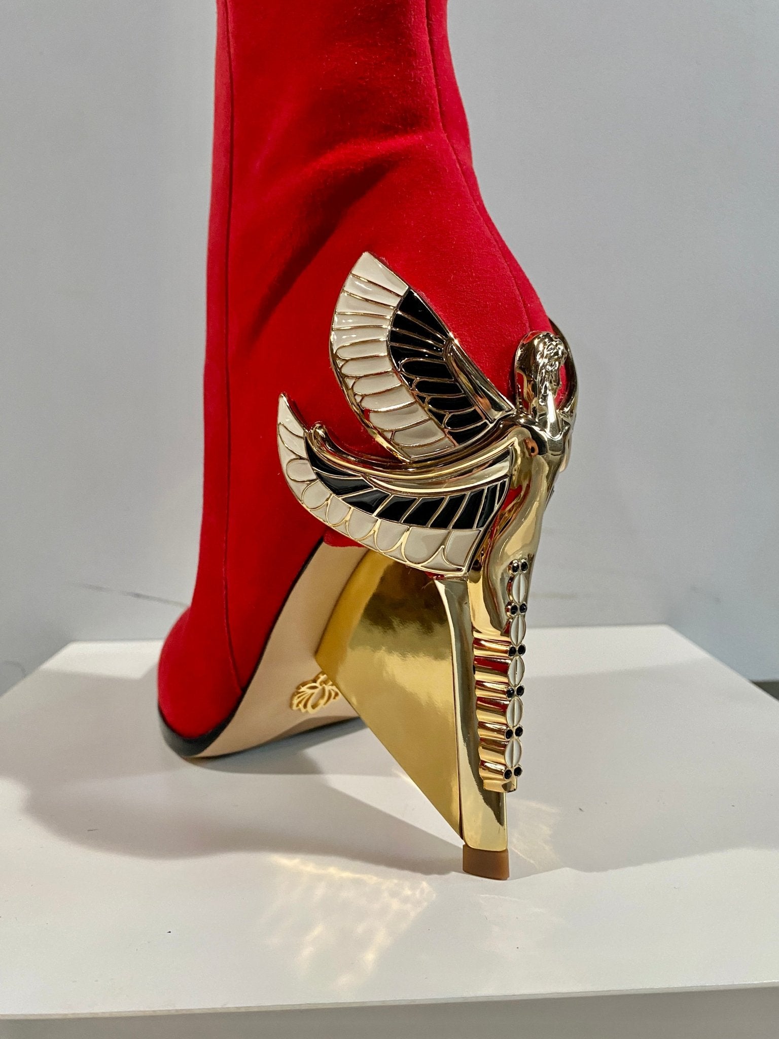 AURORA - RED SAMPLE 7.5 – FEMMES SANS PEUR